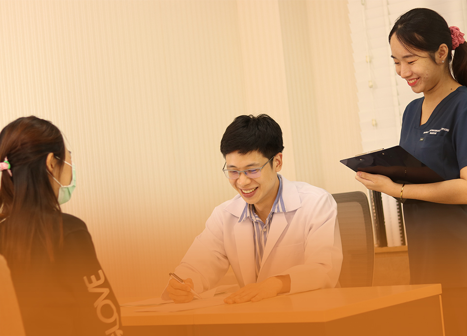 Consultation with Doctors - CELMED Clinic